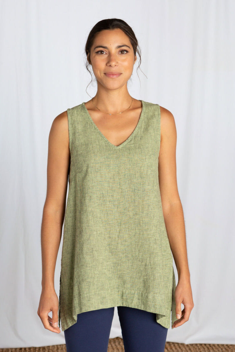 Crosshatch Flowy Tank Shoot – Jessie Juniper